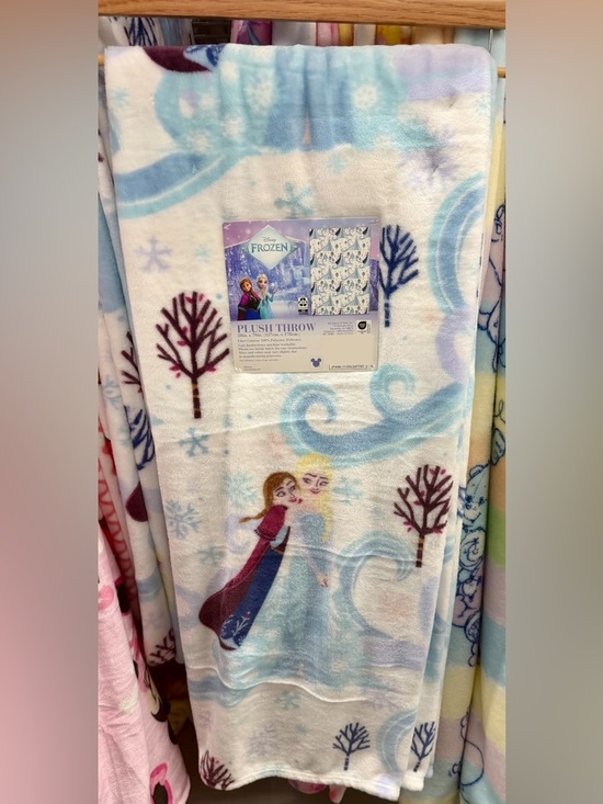 Disney | Bedding | Frozen Disney Plush Blanket Throw | Poshmark